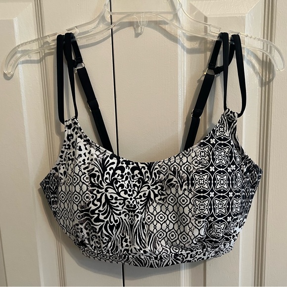 Sunsets | Swim | Sunsets High End Swim Top 34 Dd Wore A Couple Of Times ...